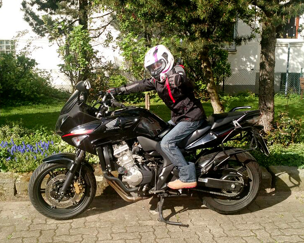 Motorradnachwuchs Maya - Meer Biker